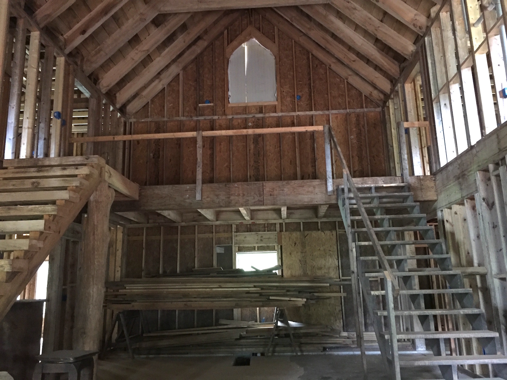 Colonial-Inside-Entrance – Pixolini – Apps